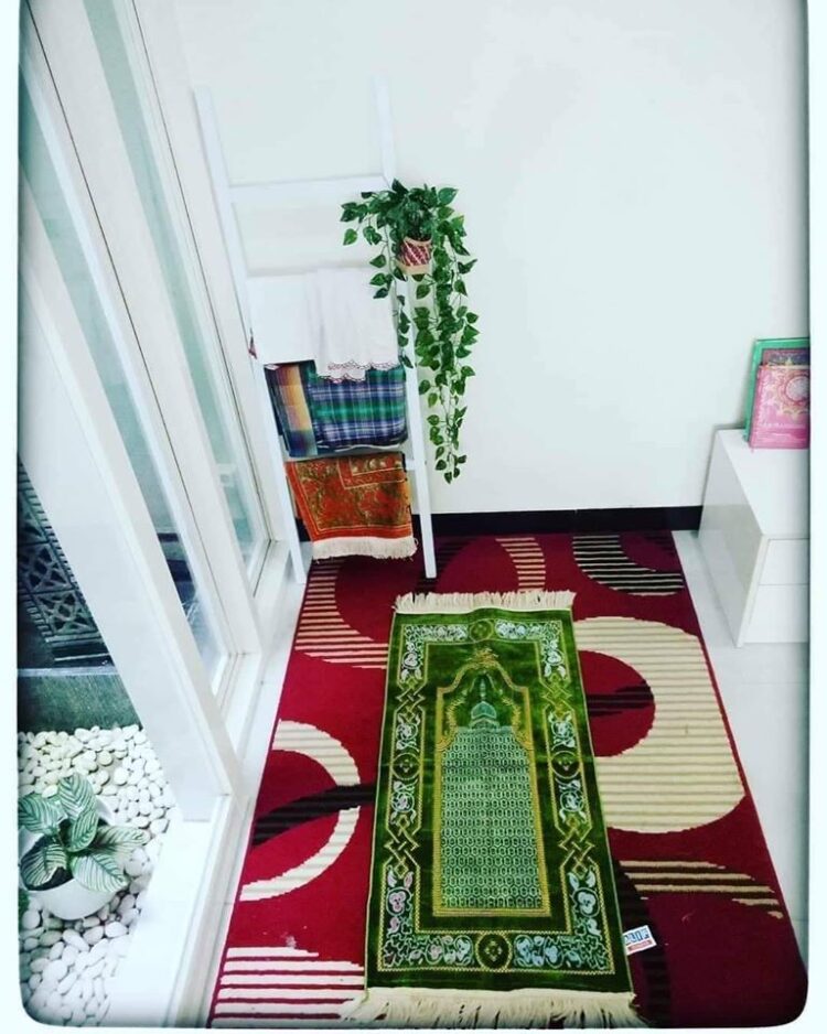 [27 Gambar] Idea Ruang Solat Khas / Surau Kecil Di Rumah – Ilham Dekorasi